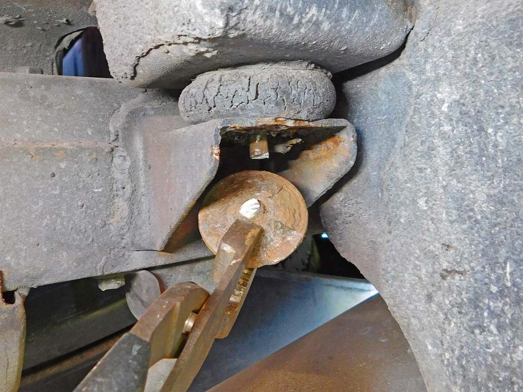 1963-1982 Corvette Body Mount Replacement Part 1 | Corvette Magazine