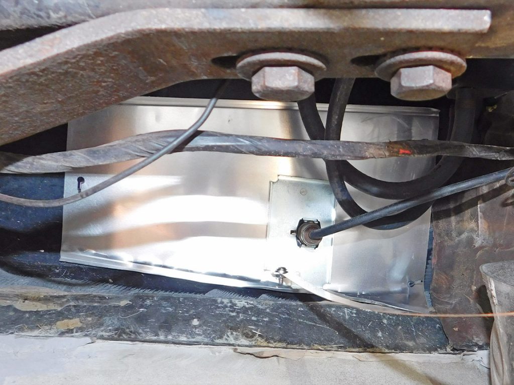 1969-1977 Corvette Antenna Replacement | Corvette Magazine