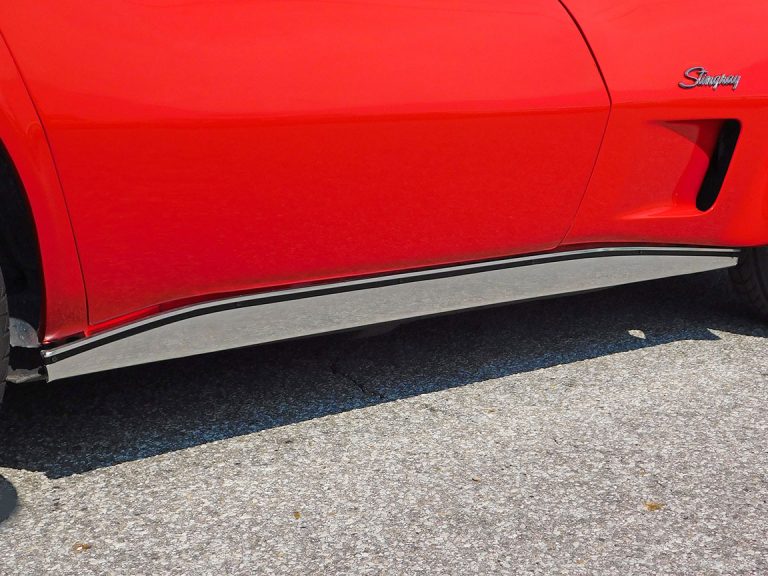 1970-1977 Corvette Rocker Molding Install | Corvette Magazine