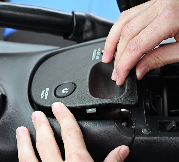 C5 Corvette Center Console Assembly Restoration | Corvette Magazine