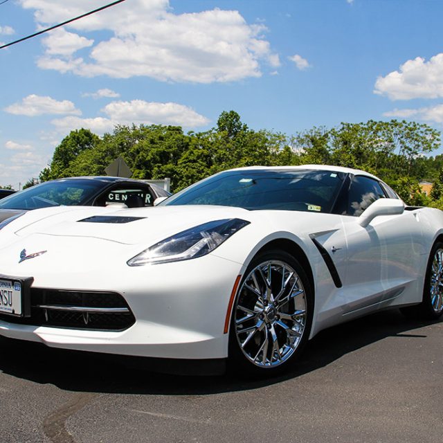 Custom Classic Corvette Club Visit | Corvette Magazine