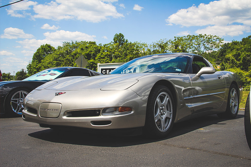 Custom Classic Corvette Club Visit | Corvette Magazine